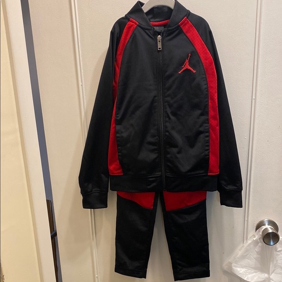 Jordan | Matching Sets | Black And Red Tracksuit With Jordan Logo ...